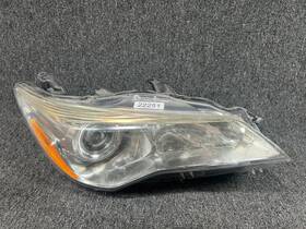 TOYOTA 81110-06C70 Passenger Rh Right Halogen Headlight